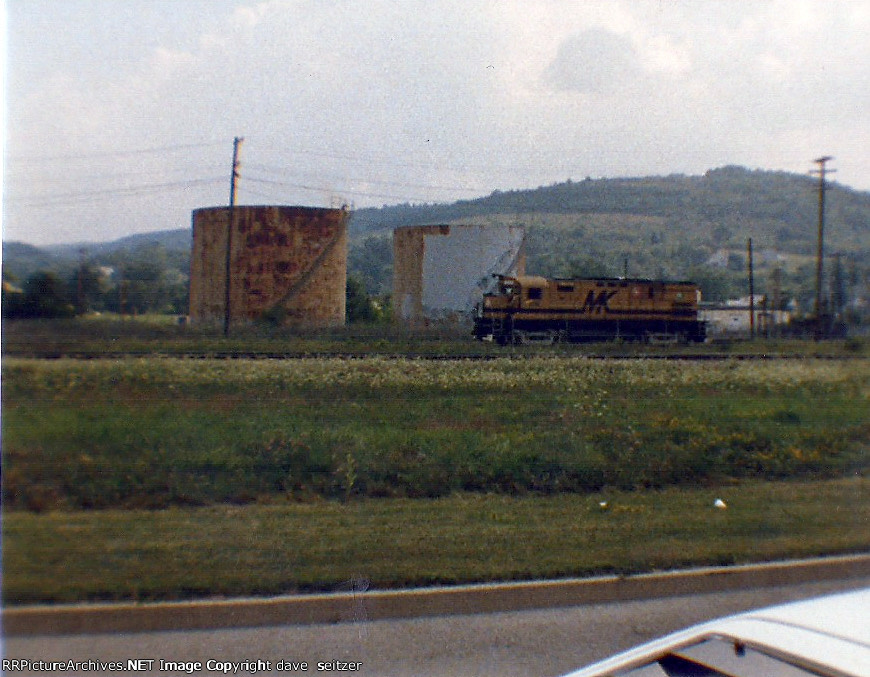 MK's shop rwitche| before it went to the NY&LE